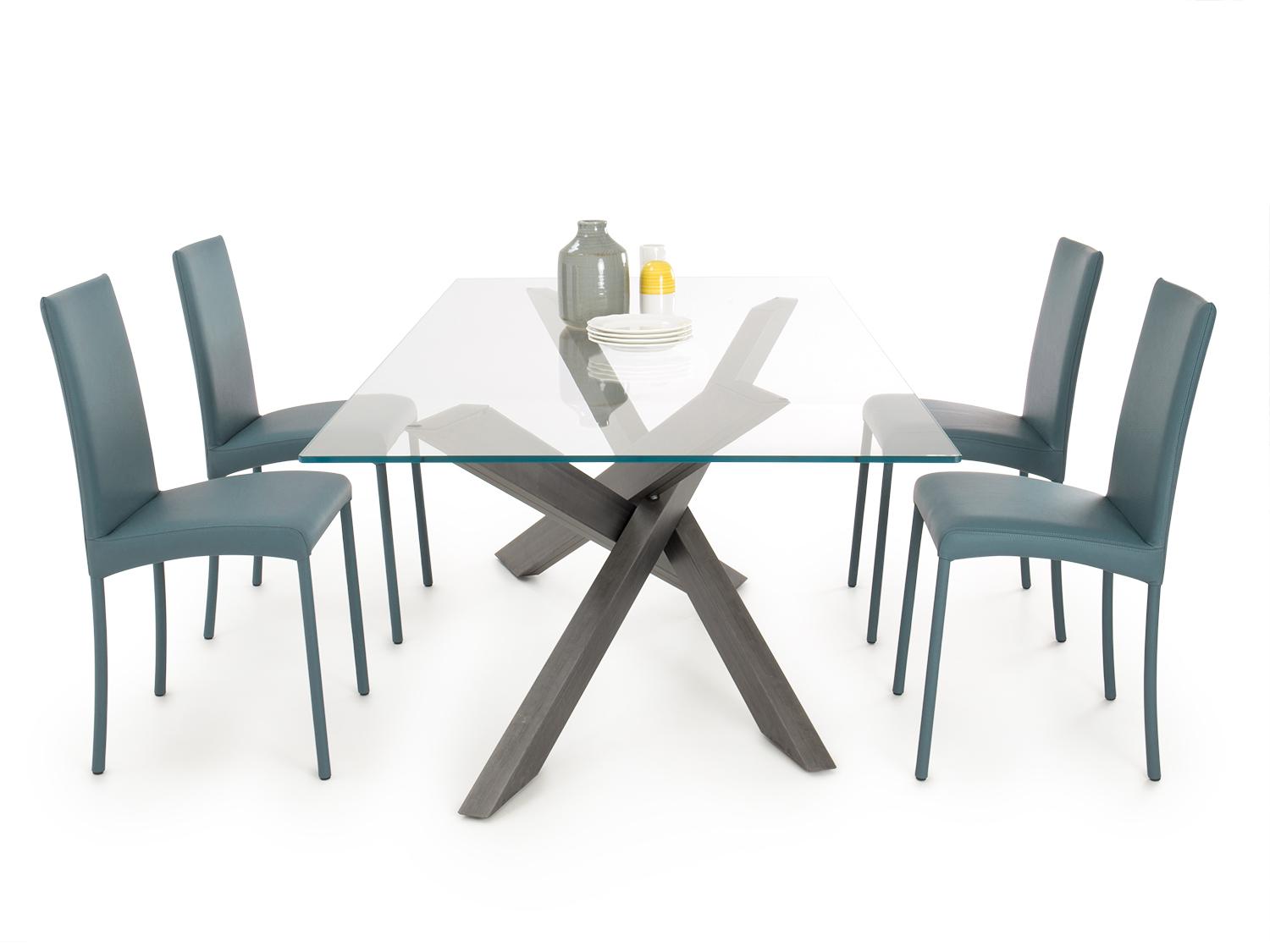 Connor is a bespoke table with crossed metal legs | DIOTTI.COM