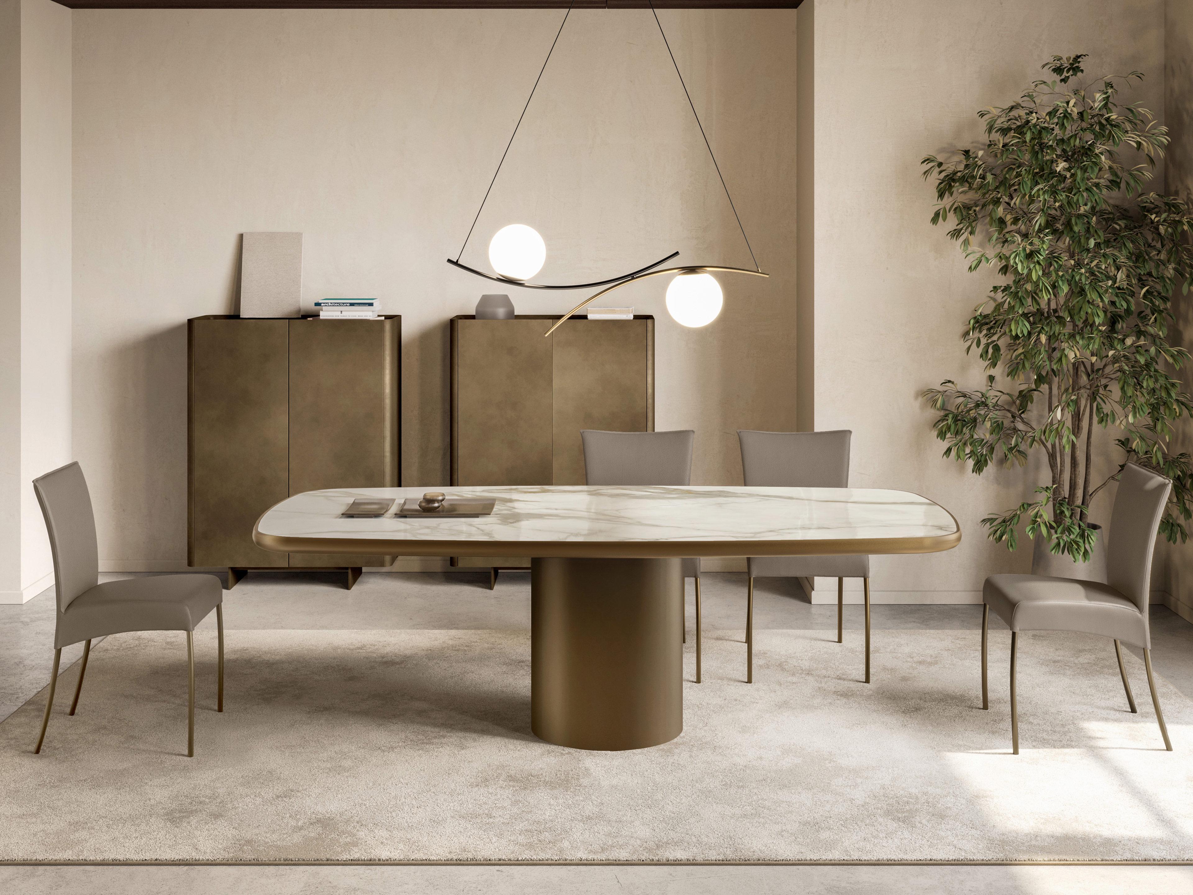 Hidalgo elegant dining table with central base | DIOTTI.COM